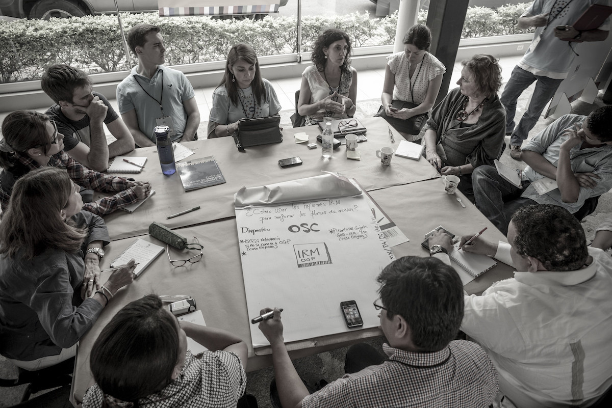 How to keep employees engaged with social collaboration